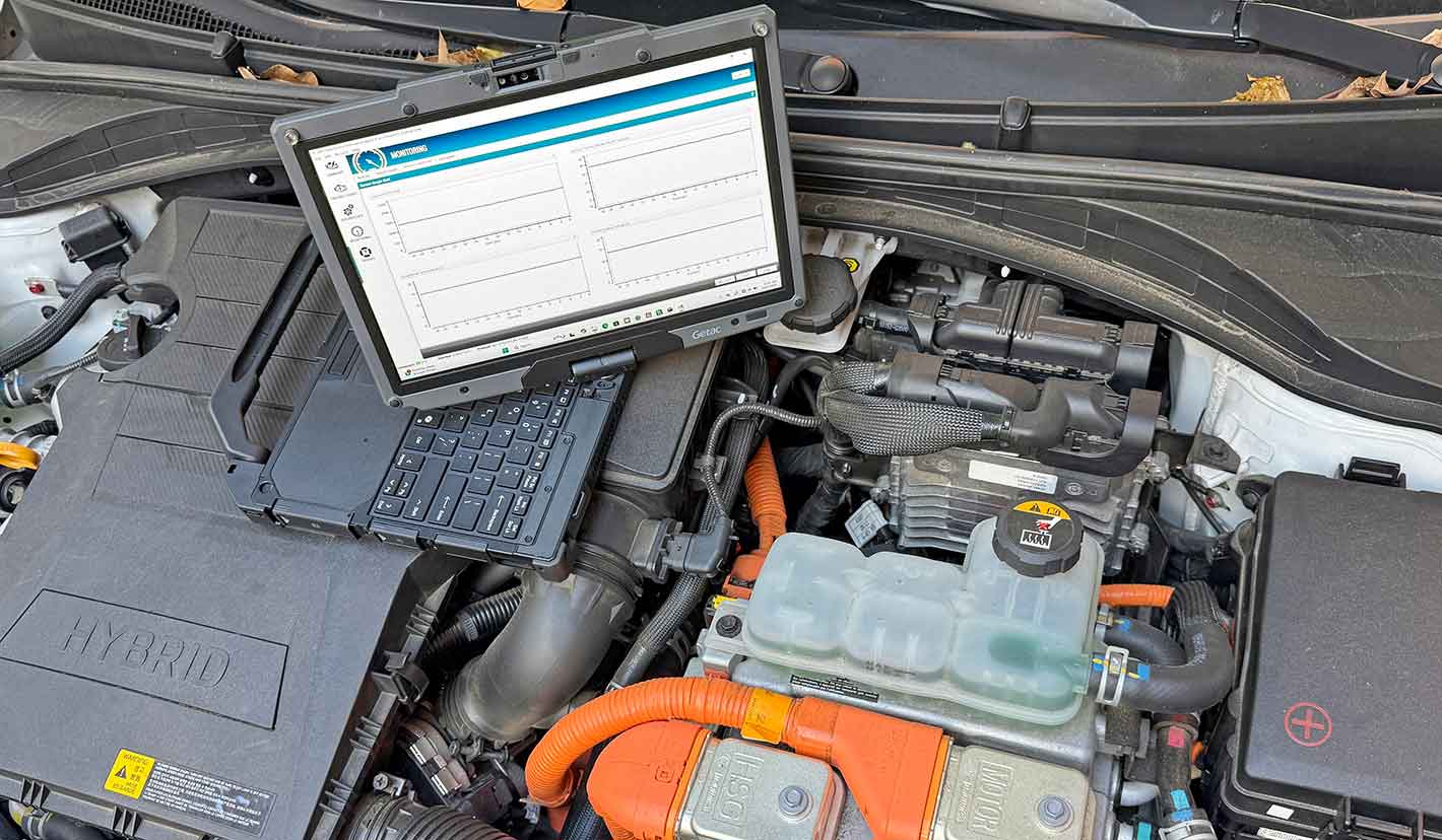 Rugged PC Review.com - Rugged Notebooks: GETAC V120